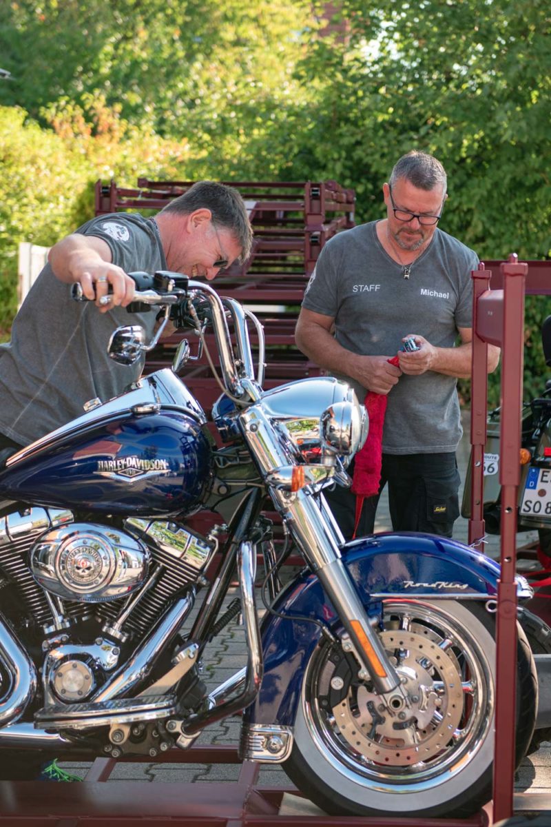 m-motorradreisen - Motorradtransporte und Motorradurlaube in Europa